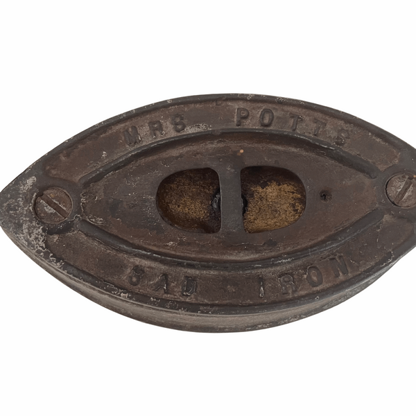 Antique Mrs. Potts Sad Iron (c 1900) – Selective Salvage